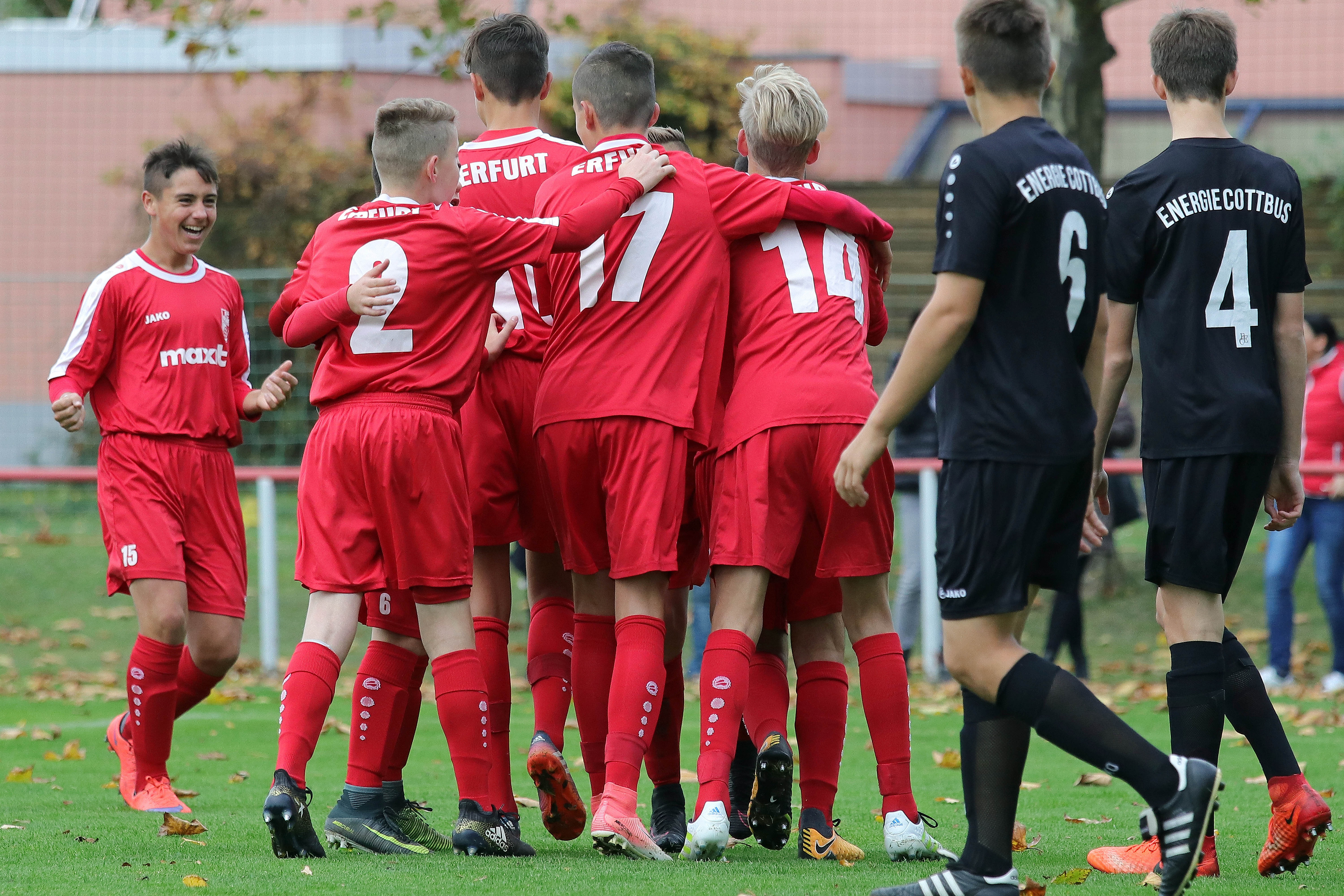 U19 verliert Topspiel, U17 gewinnt in FrankfurtAktuelle News - FC Rot ...