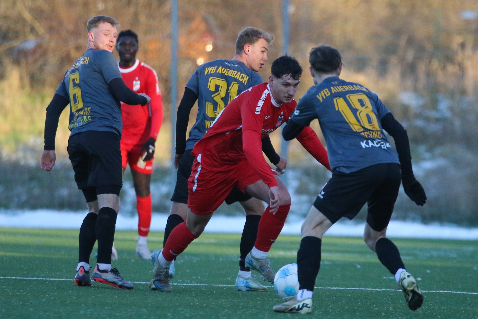 Knappe Testspiel-Niederlage gegen den VfB AuerbachAktuelle News - FC ...
